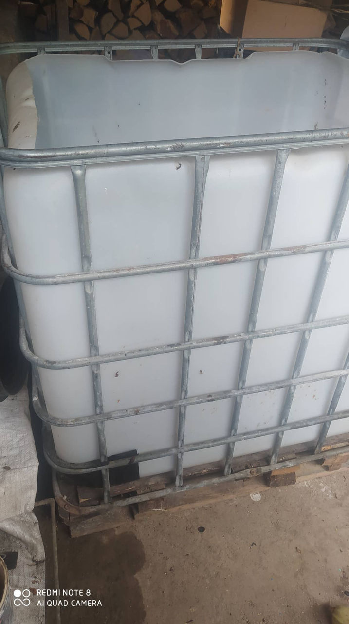 Butoi.cada de plastic-1000 lit.- pentru vin de mustuit b/u