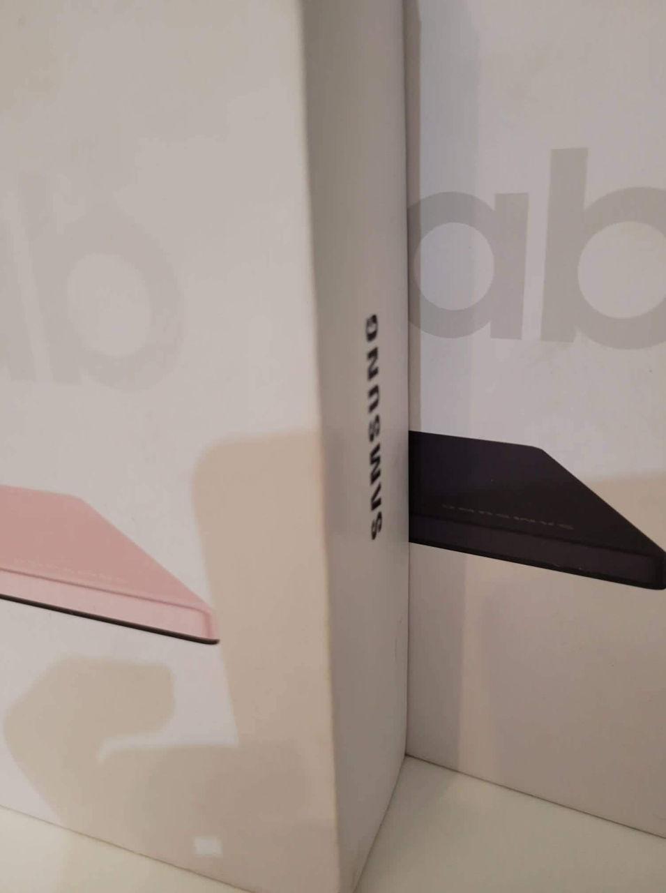 Tableta noua, nefoloaita și sigilată "Samsung Galaxy Tab A8" roz/negru