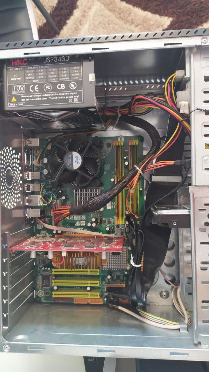 Intel Quad Core 8GB RAM SSD+HDD Video 512MB