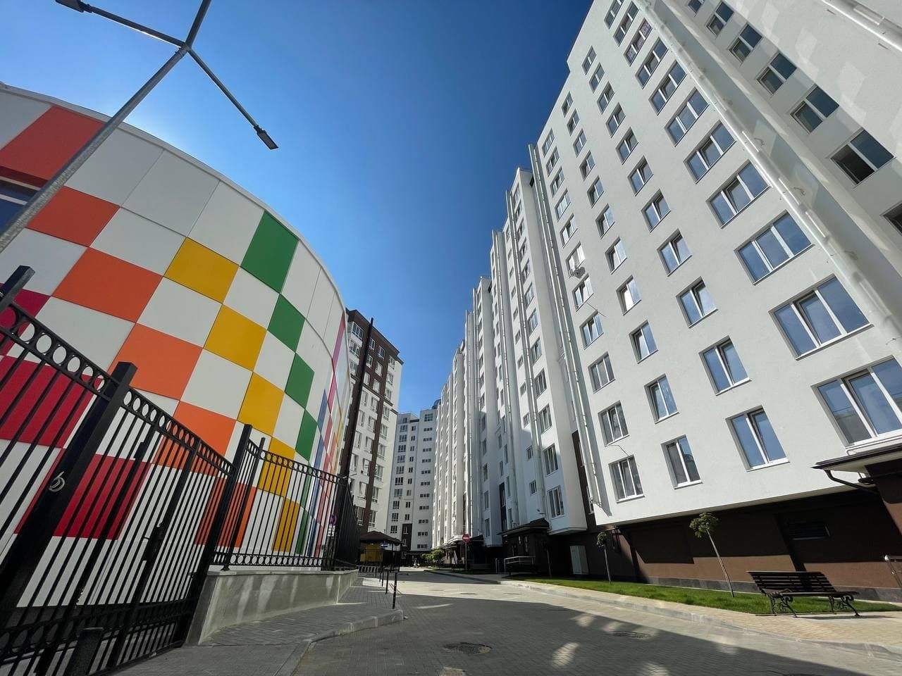 Buiucani, Dansicons, 60m2, 2 odai, et 8/9, 74500 euro