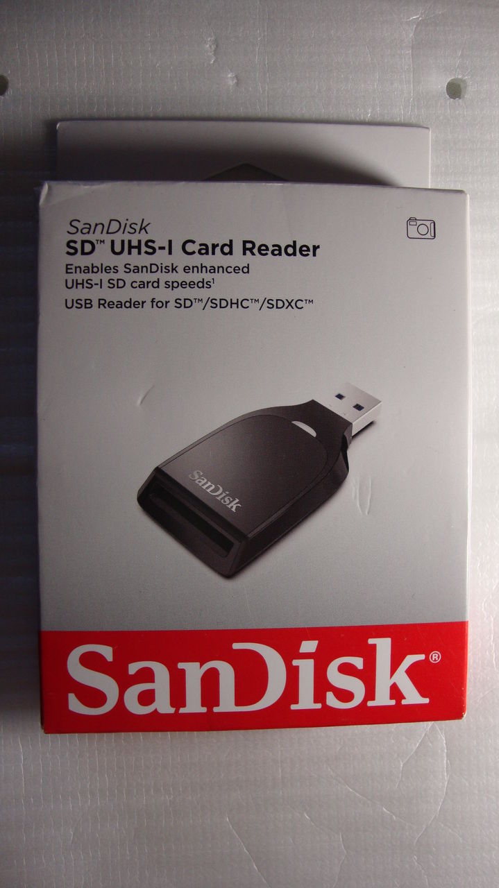 Sandisk SD UHS-1 to USB 3,0 Card reader, NOU sigilat - 200 lei