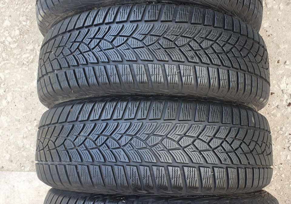 215/60/ R16- GOODYEAR.