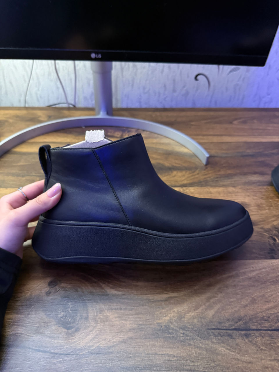 Botine moderne Fitflop pentru femei