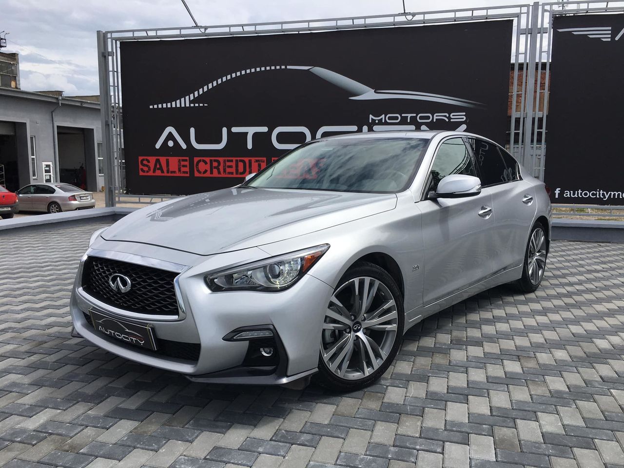 Infiniti Q Series