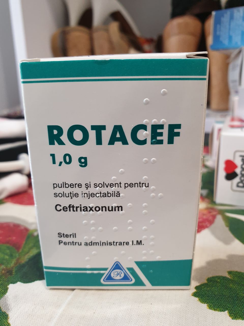 Rotacef (ceftriaxonum) антибиотик в уколах. Отдам даром!