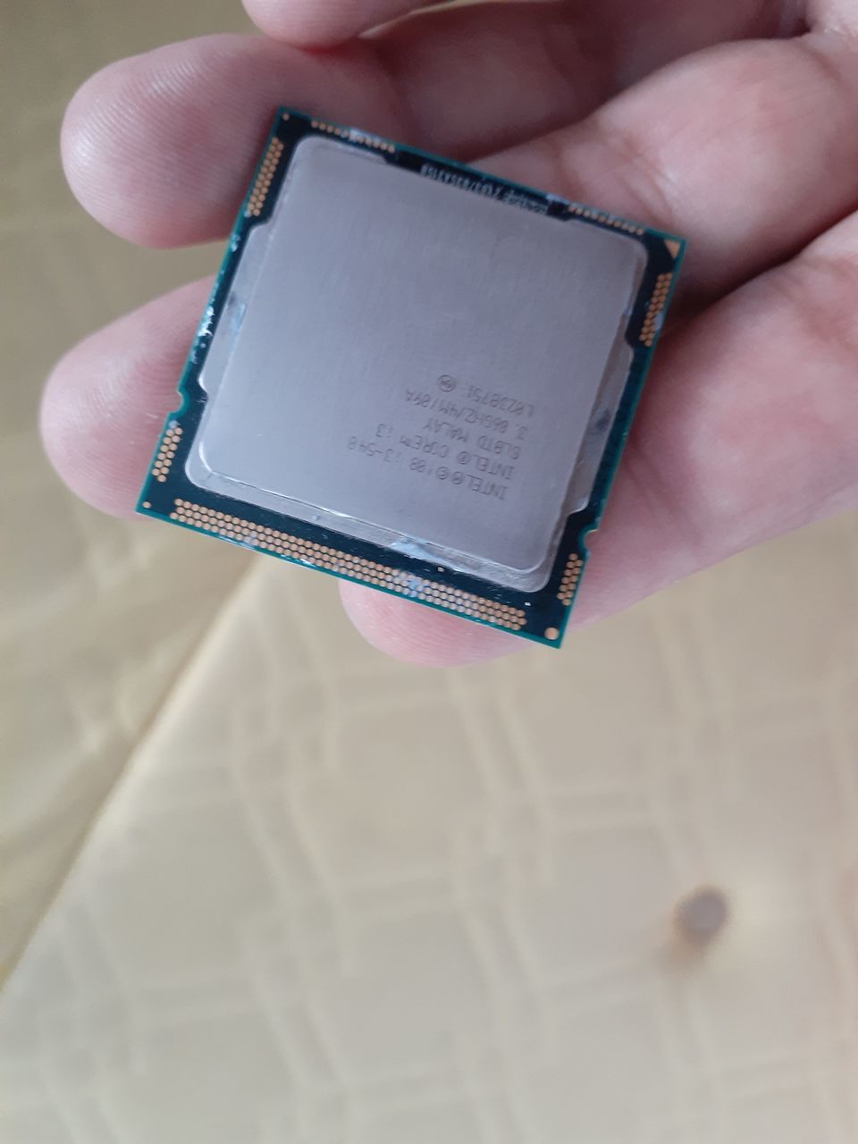 Intel Core i3- 540 - 200Lei Intel Core i3- 550 - 200Lei