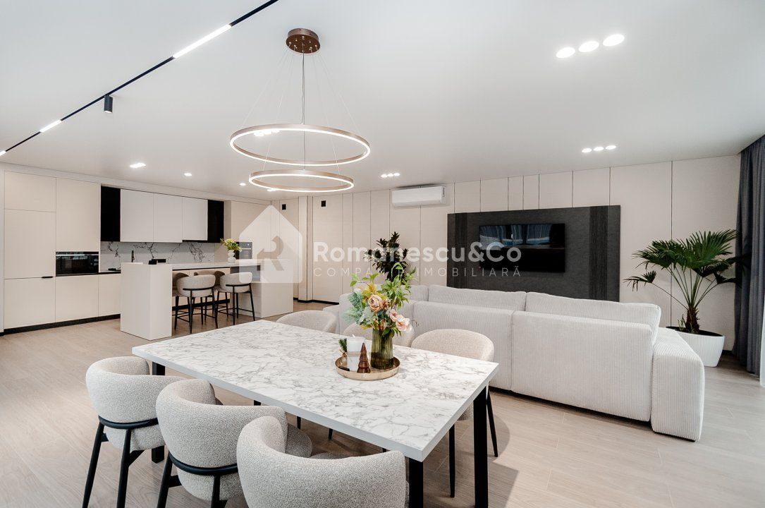 Casă hi-tech cu piscină în Colonita–confort, stil și eleganță în ...