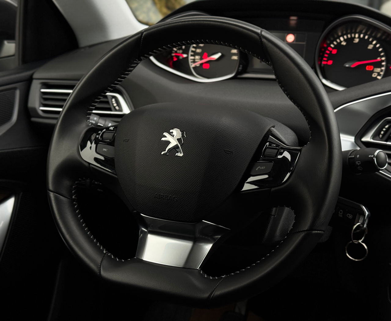 Peugeot 308 an. 2019 cu rulaj 191300 km, Diesel, 10750