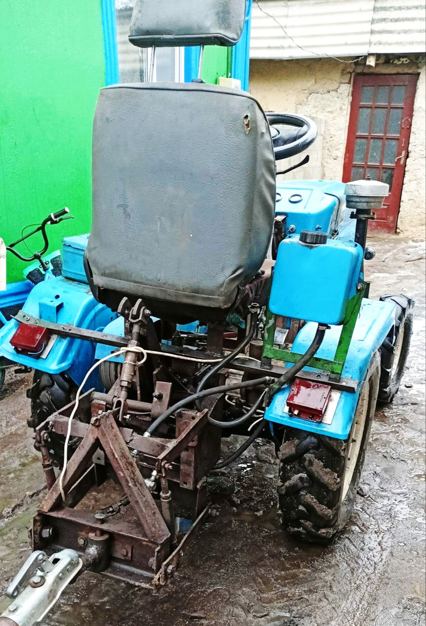 Vînd minitractor buivol 24 cp. Cu pritap si freza. Putin mai cedez