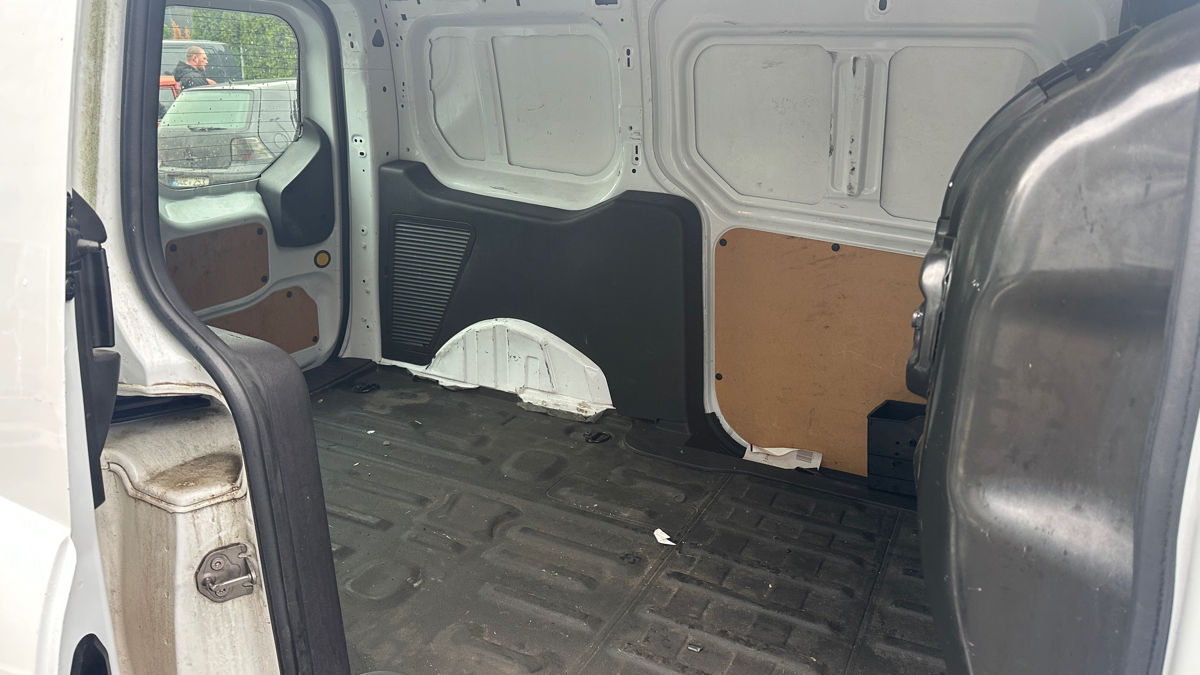 Ford Transit Connect ST 2018 г. с пробегом 200000 км, Дизель, 6100