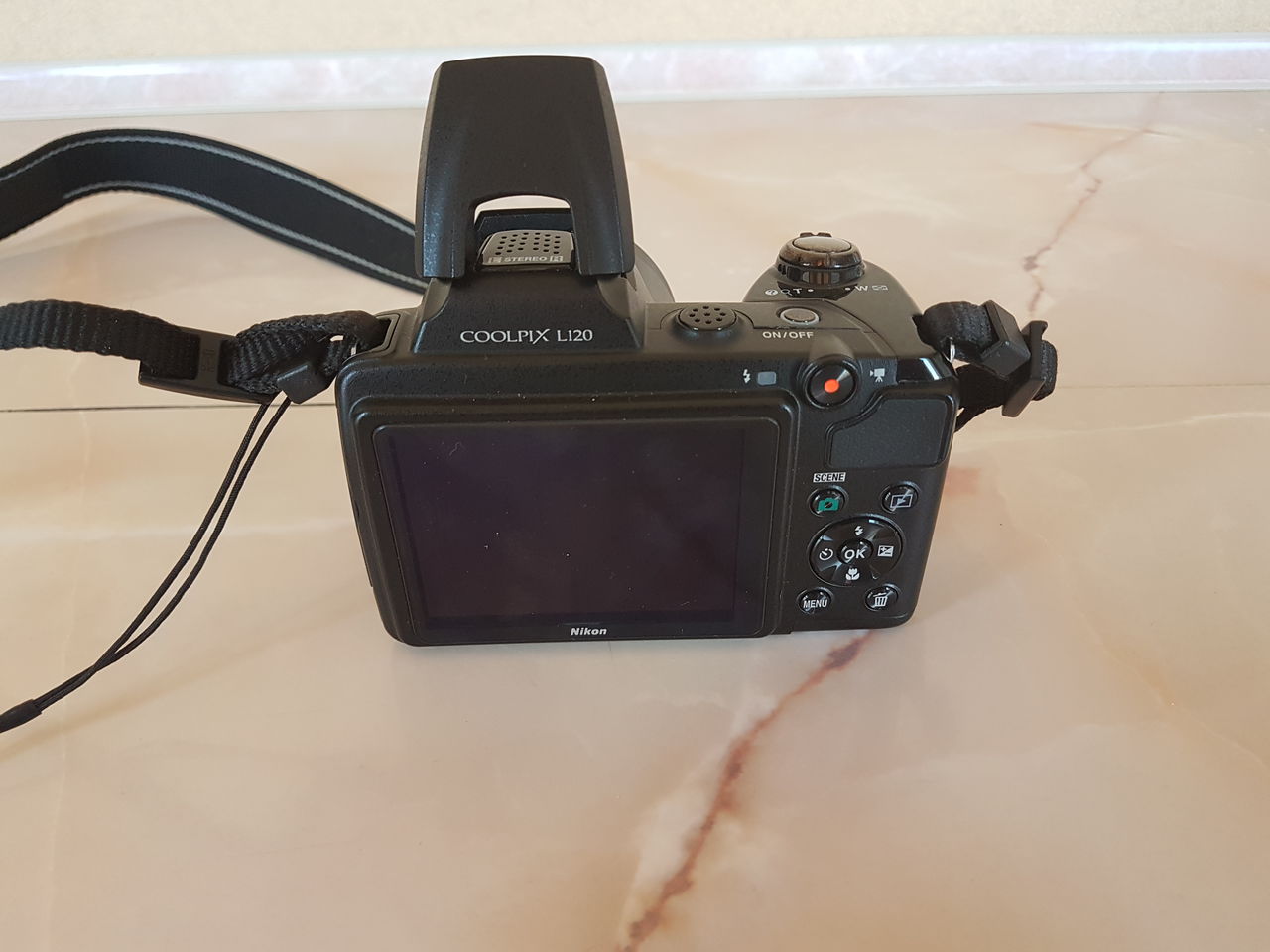 Nikon Coolpix L120