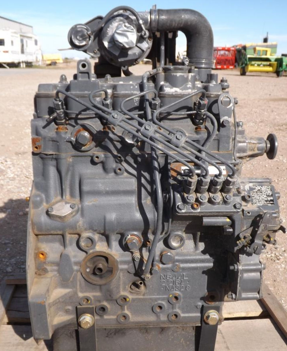 Motor Perkins N844L tip GP71304N. Patru cilindri.