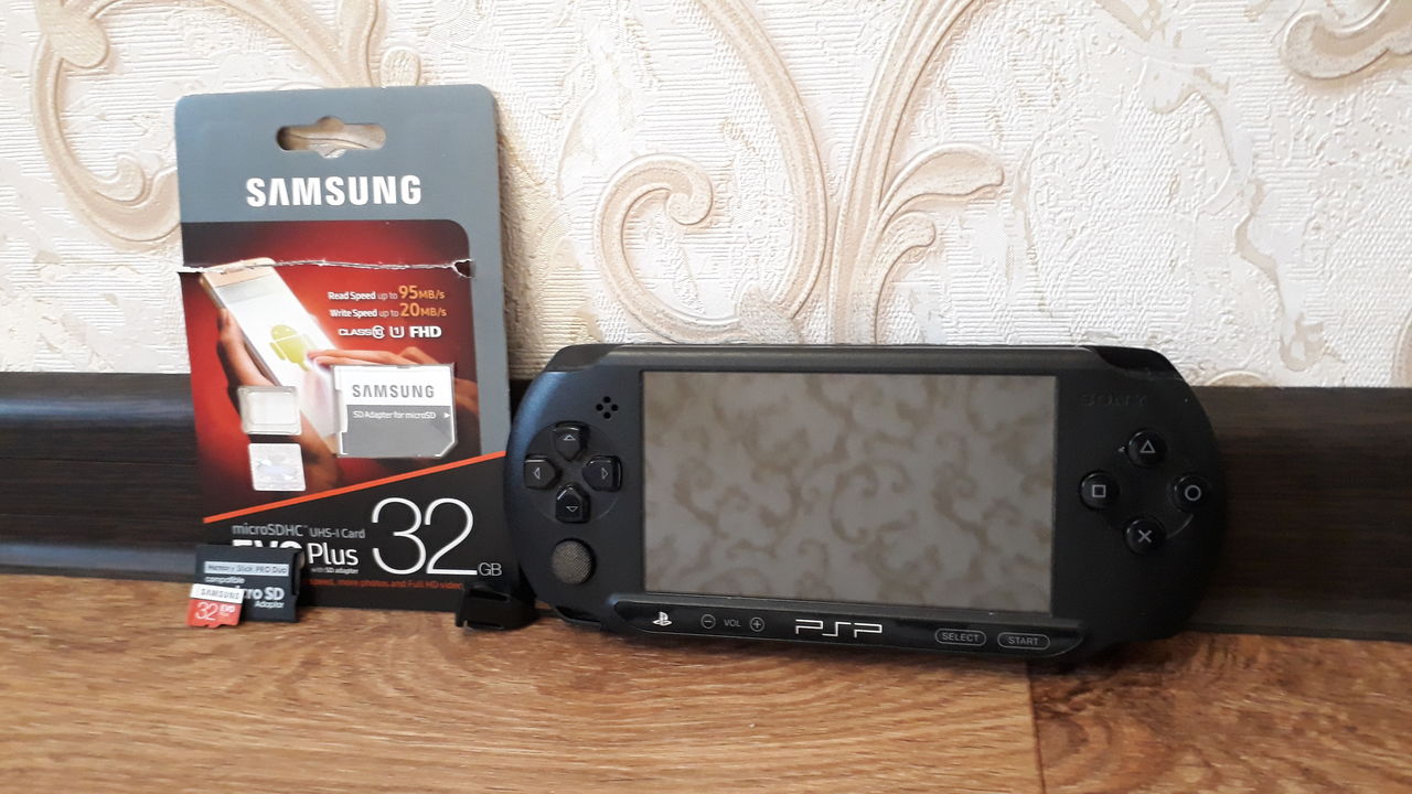Продам PSP E -1008 BLACK!