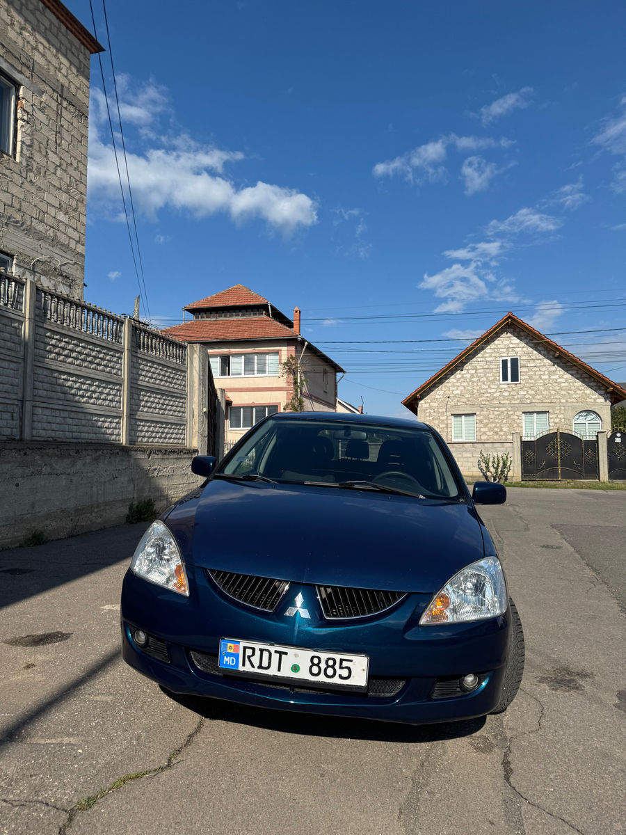 Mitsubishi Lancer an. 2005 cu rulaj 234312 km, Benzină, 3750