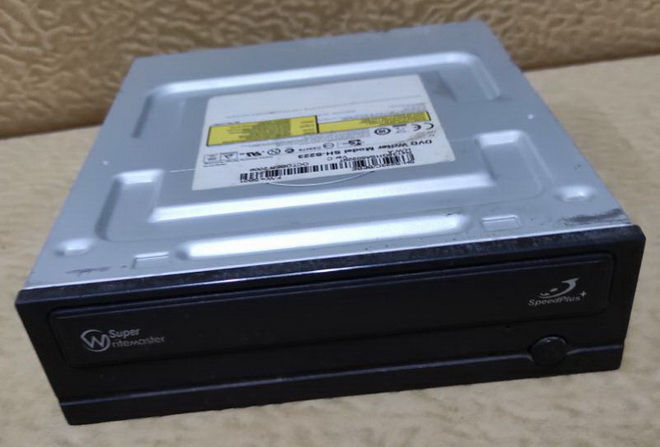 ДВД привод Unitate DVD