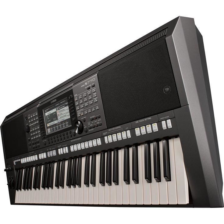 Yamaha PSR S775