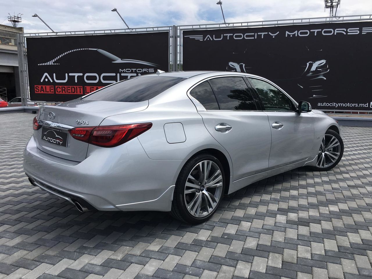 Infiniti Q Series