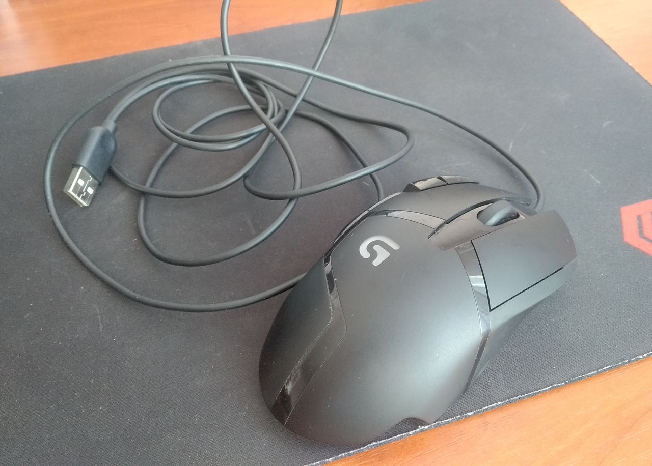 Logitech G402