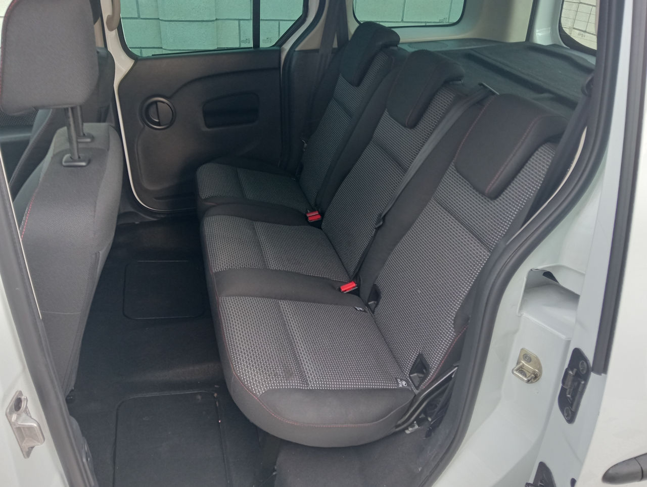 Renault Kangoo an. 2019 cu rulaj 237000 km, Diesel, 10800