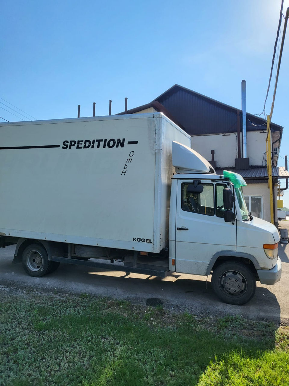Mercedes Vario 818D