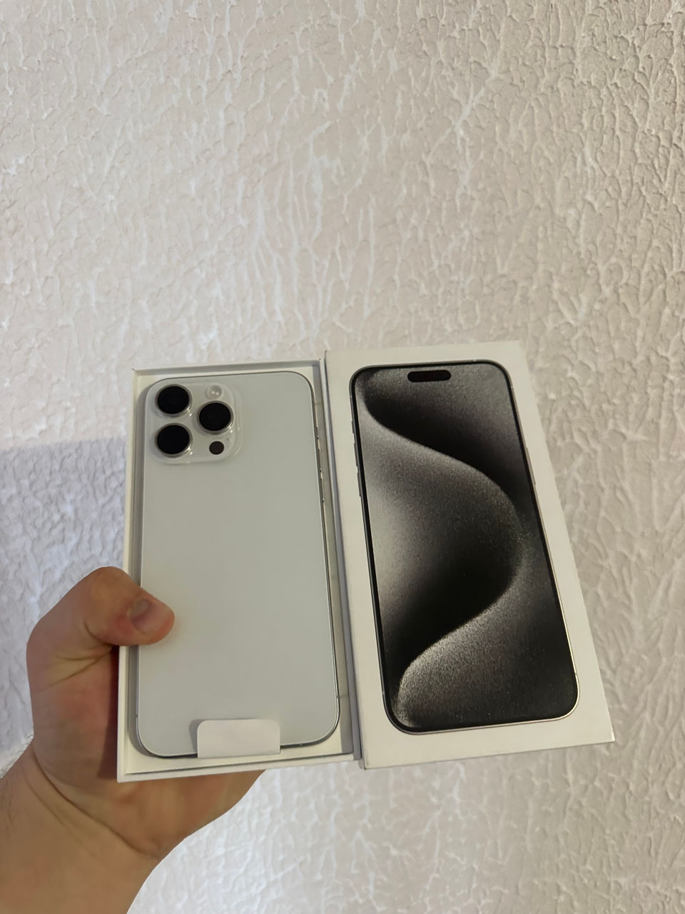 Vind iPhone 15 Pro Max 256Gb White Titanium / Nou / New / Gatantie 1 An