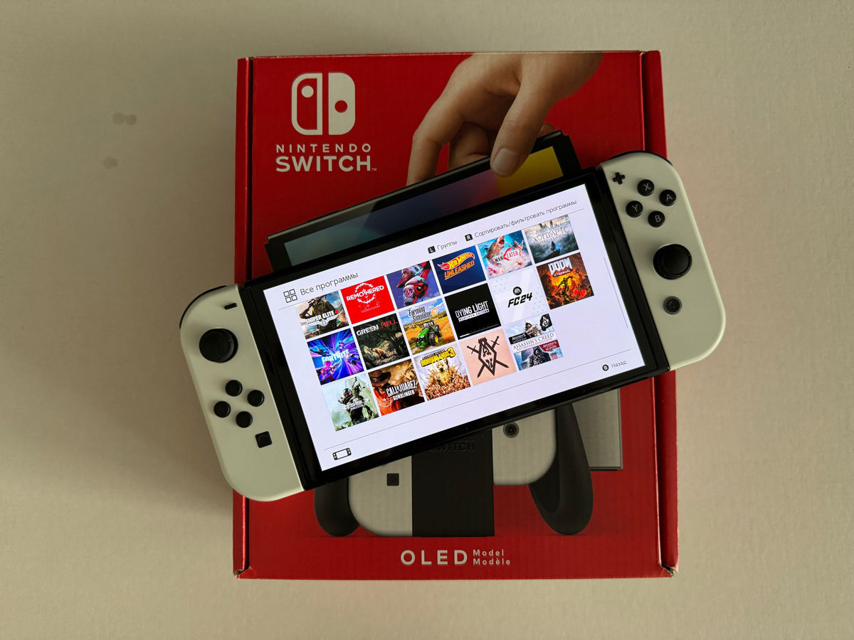 Nintendo Switch Oled - 5000 lei . Новый.