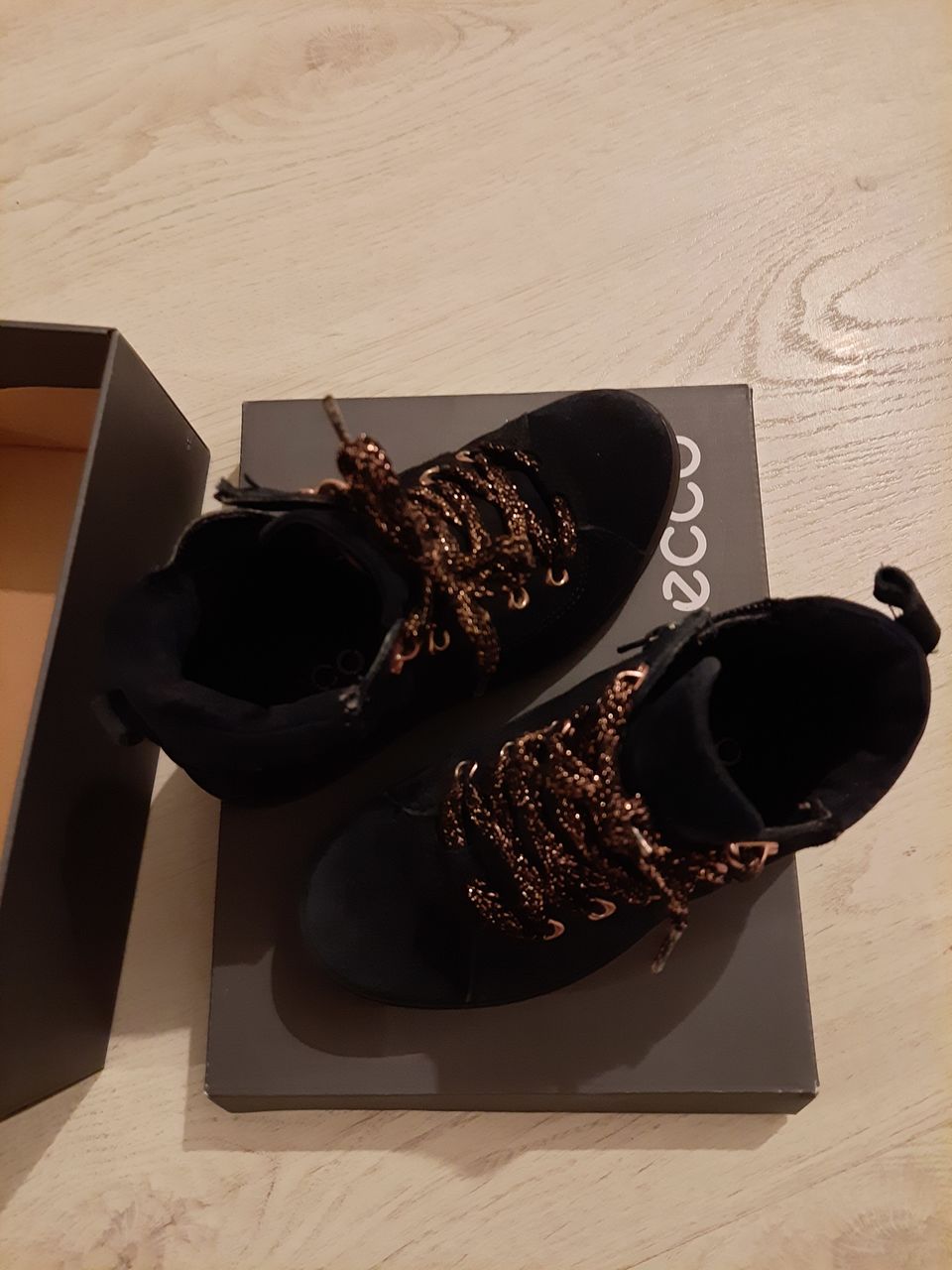 Ecco 31 размер.