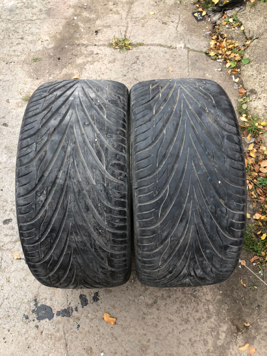 275/35R20