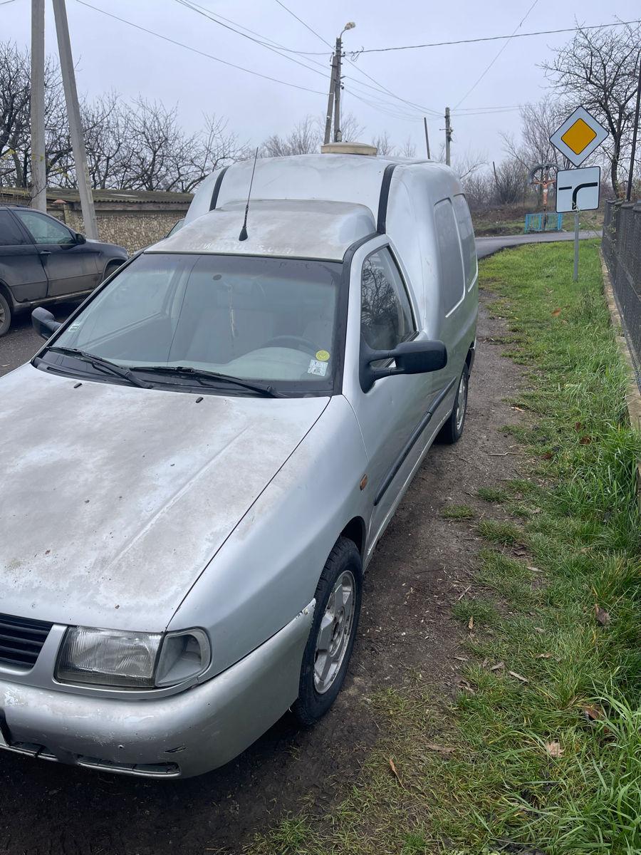 Volkswagen Caddy an. 1998 cu rulaj 20000 km, Diesel, 1050