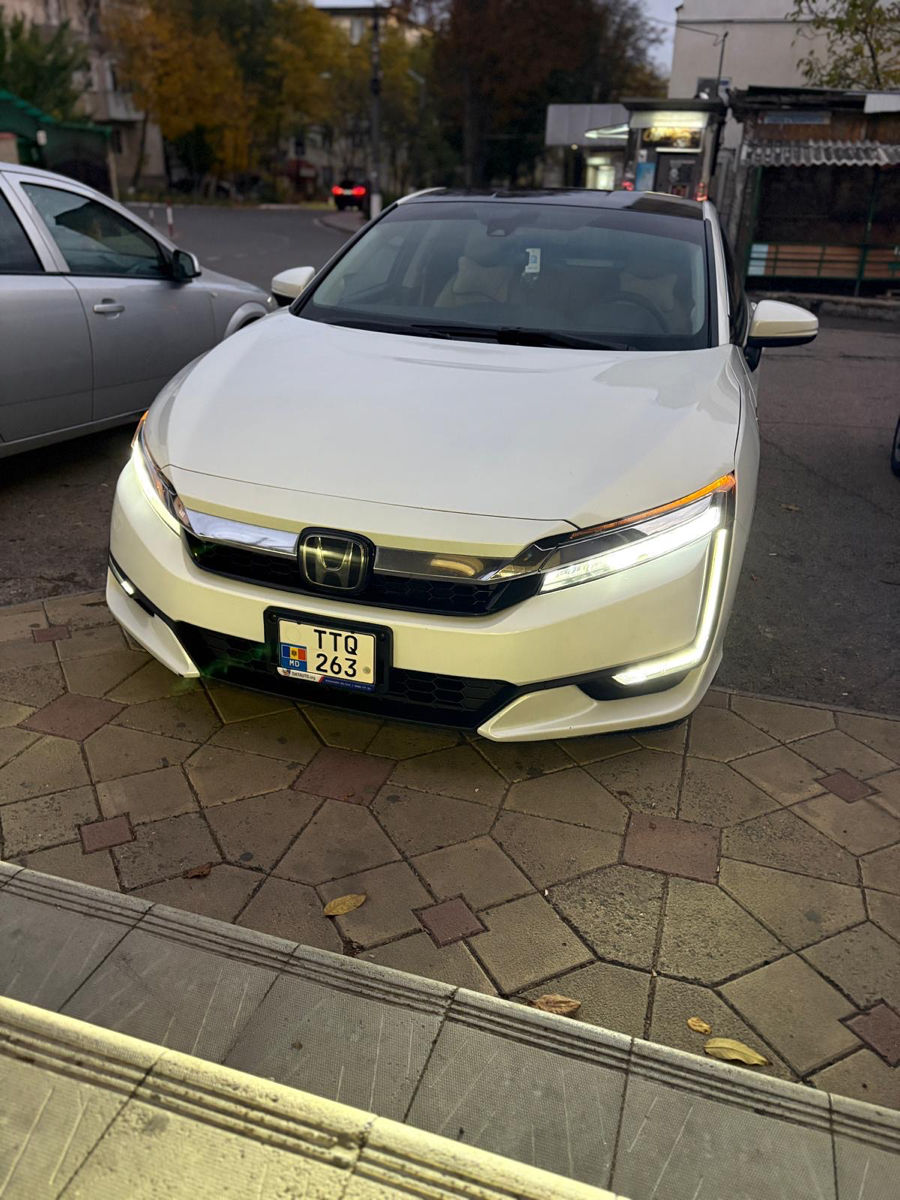 Honda Clarity an. 2018 cu rulaj 205000 km, Plug-in Hybrid (benzină ...