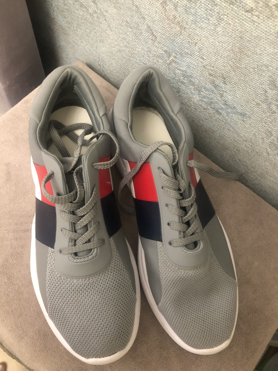 Кроссовки Tommy Hilfiger 44-45 размер