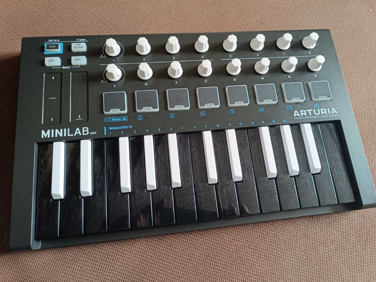 Arturia minilab mk2
