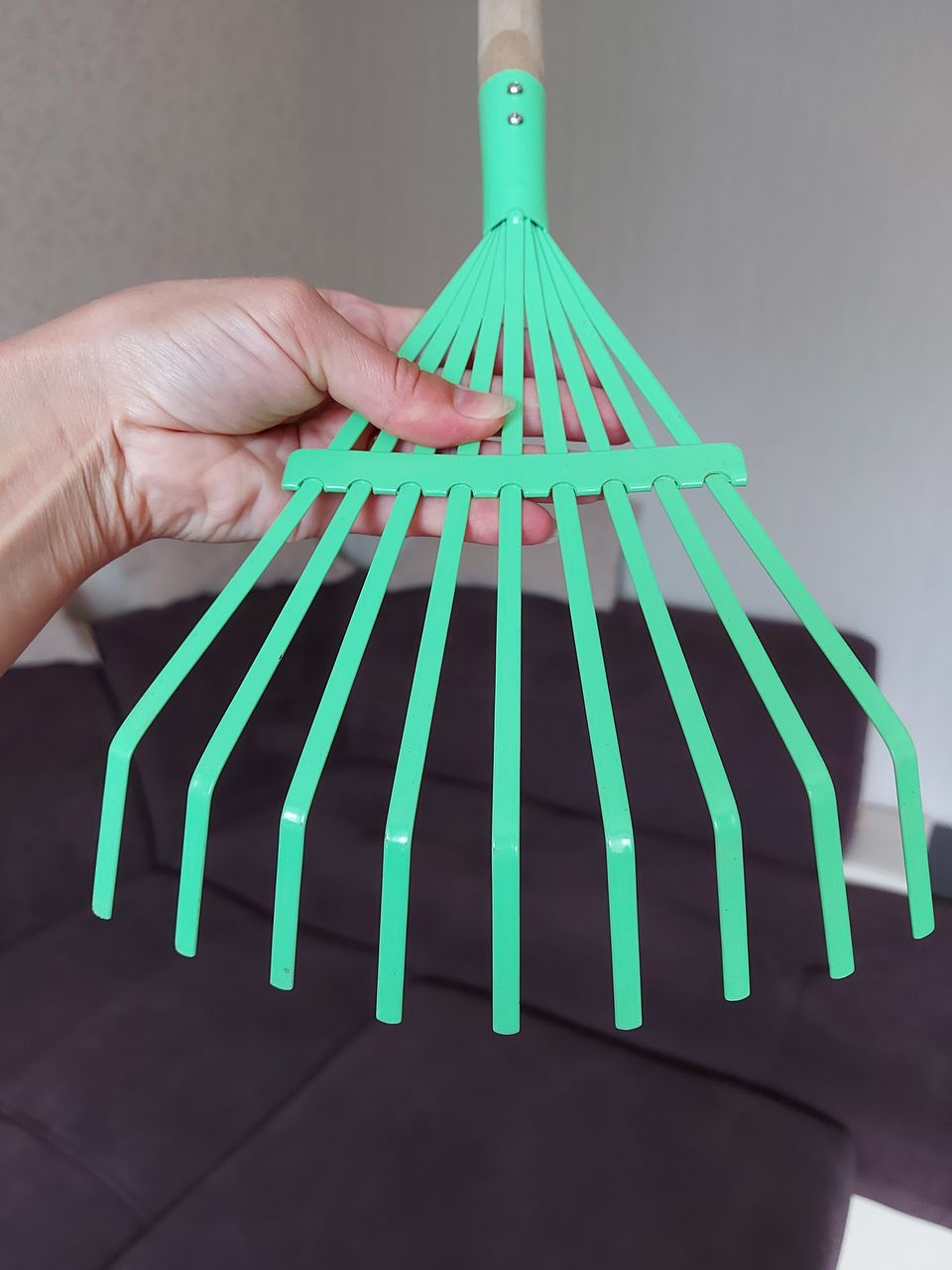 Grebla pentru copii noua cu mâner de lemn