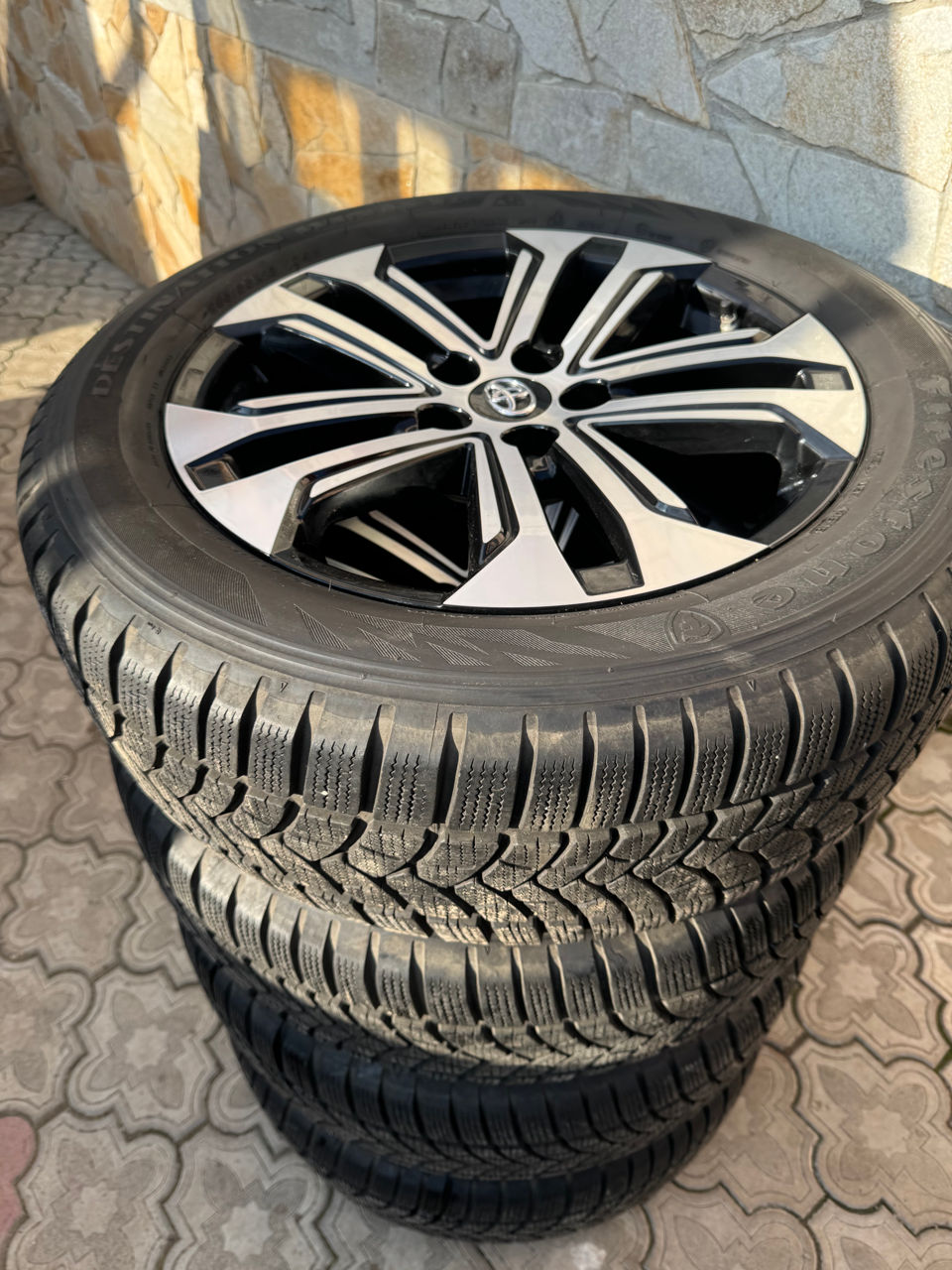 Vînd discuri Toyota rav4 r18