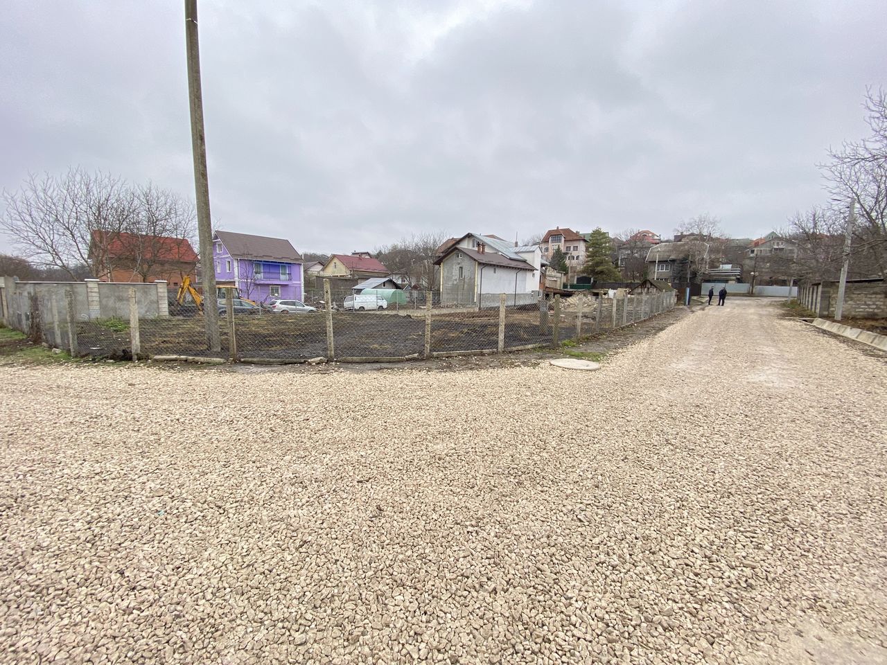 Se vinde lot cu autorizatie de constructie