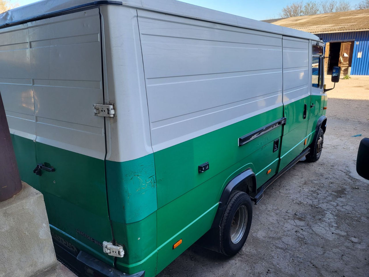 Mercedes Vario an. 2010 cu rulaj, Diesel, 6900