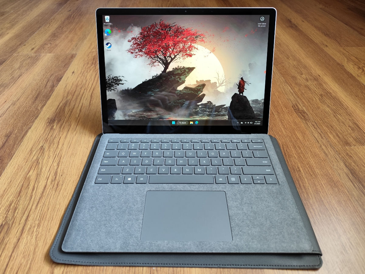 Microsoft Surface Laptop 3 (i5-1035G7, 256GB SSD, 8GB RAM, Touch-Screen)