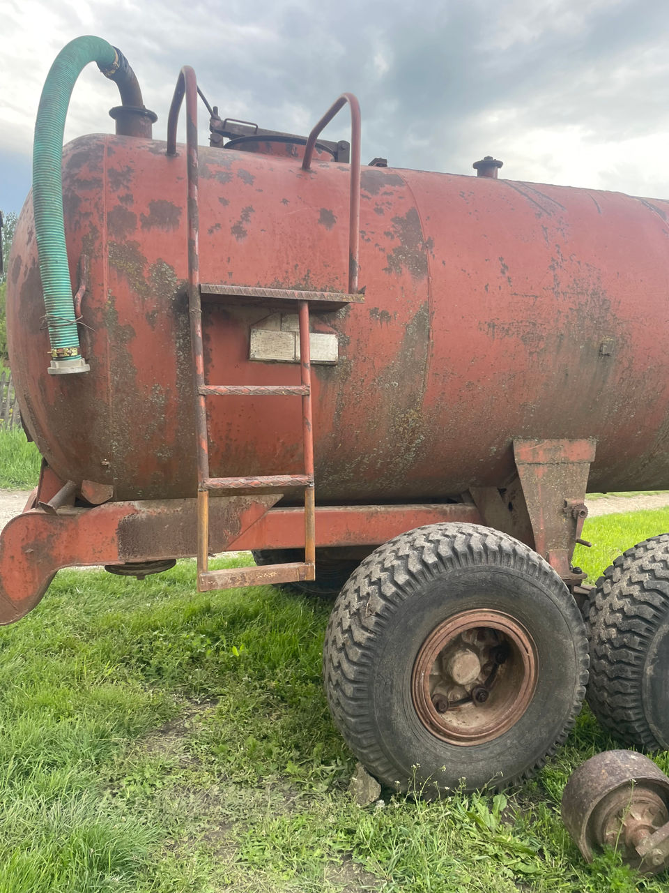 cisterna 8 tone urgent urgent