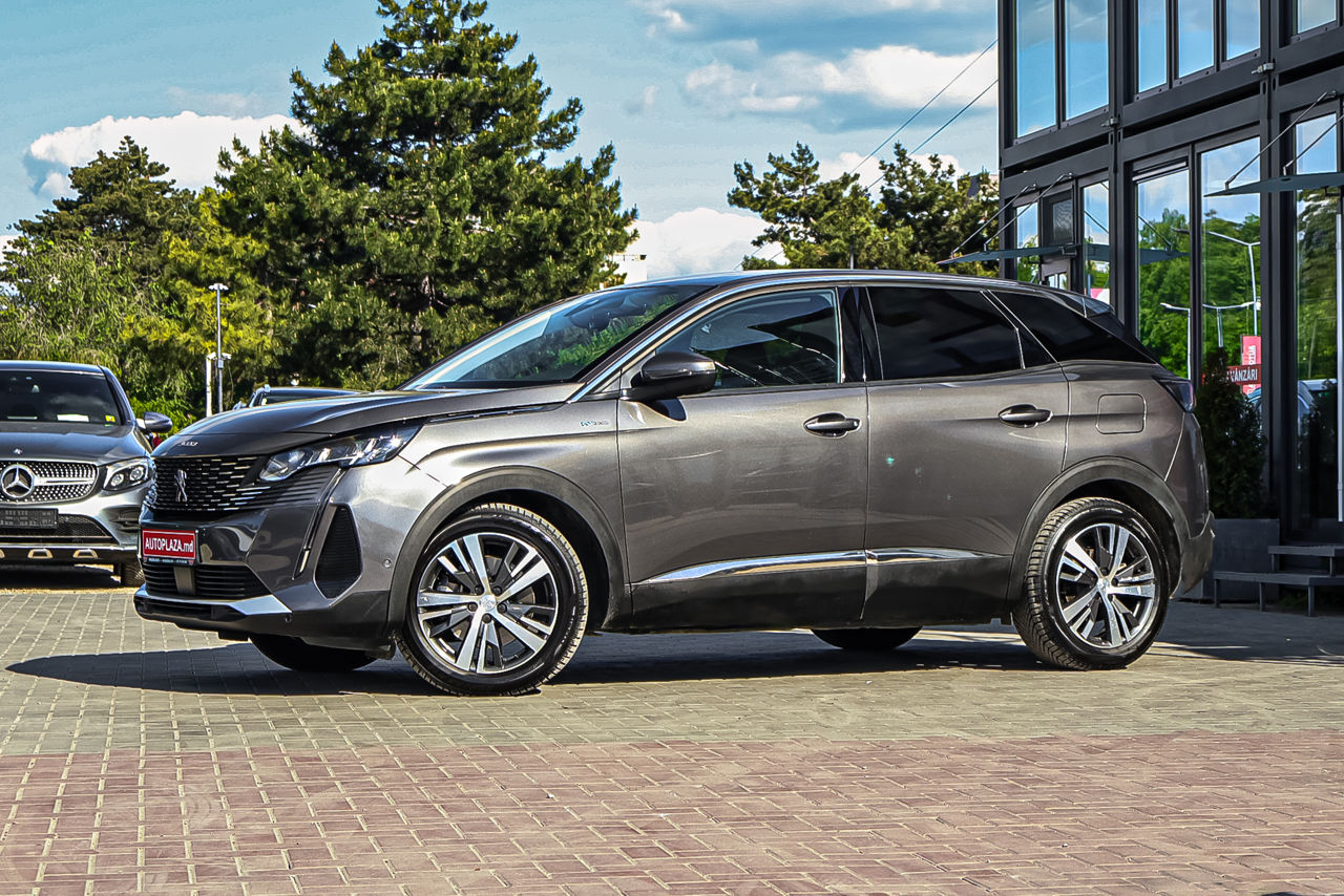Peugeot 3008 an. 2021 cu rulaj 109200 km, Plug-in Hybrid (benzină), 17990