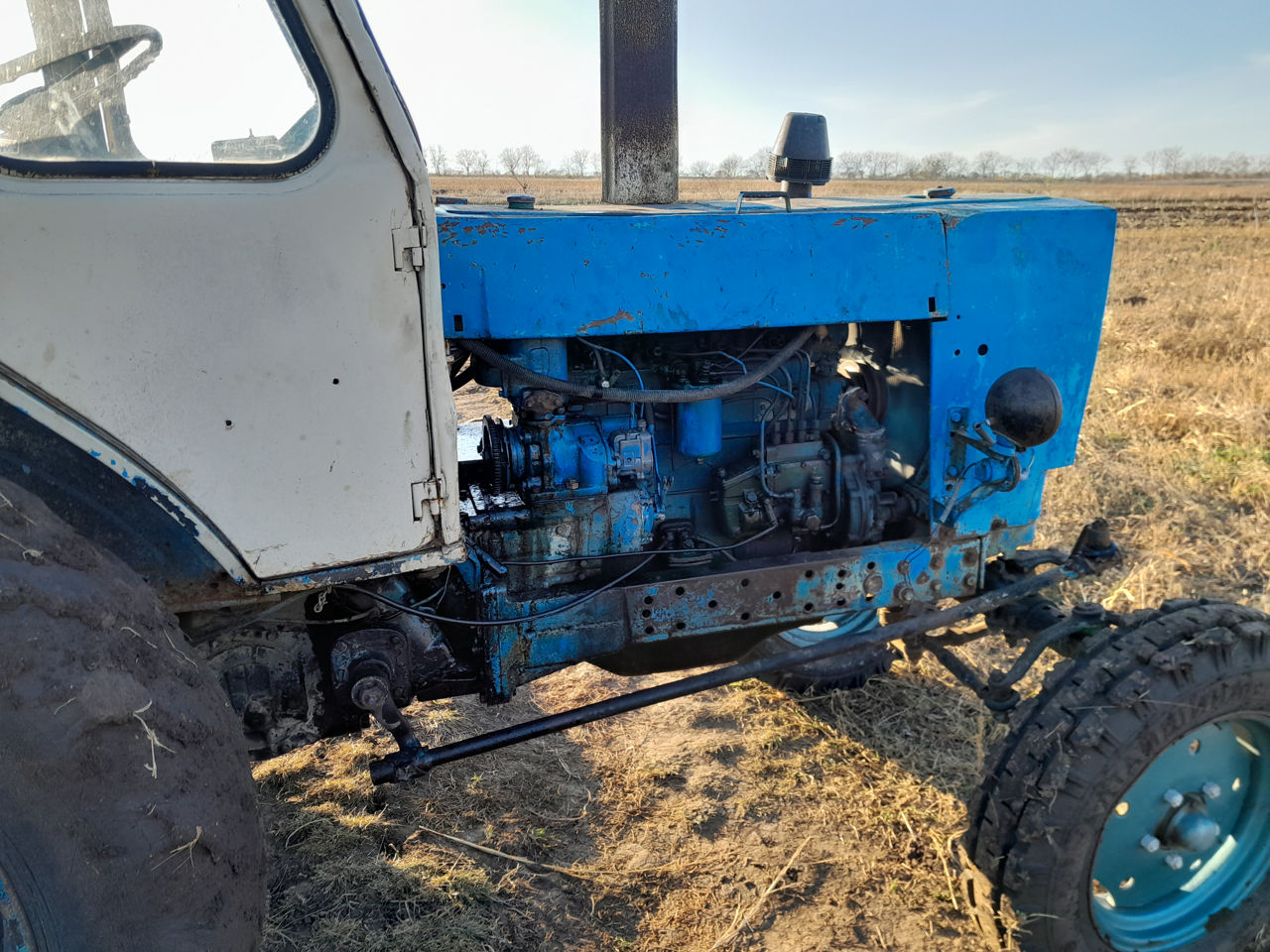 Se vinde tractor iumz 6