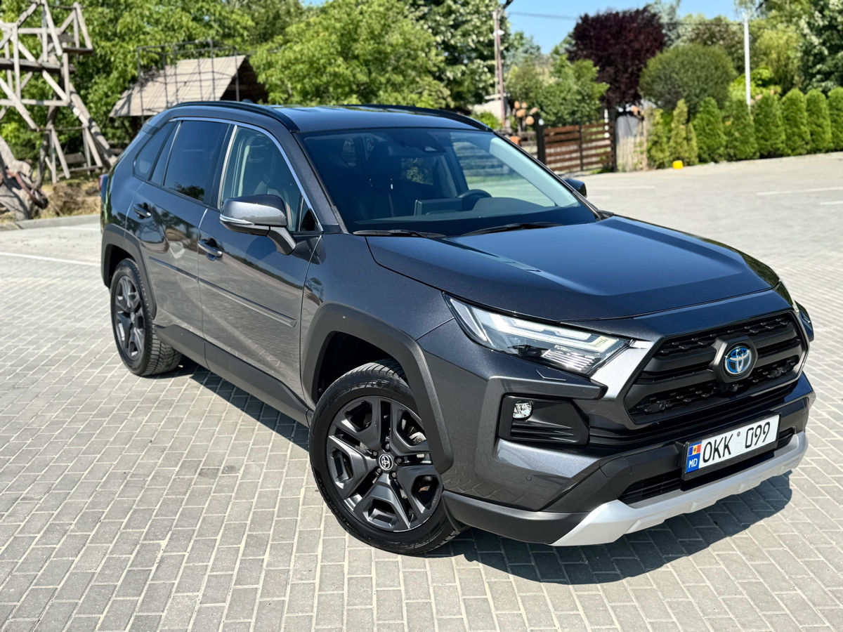 Toyota Rav 4 2022 г. с пробегом 120000 км, Гибрид, 32000