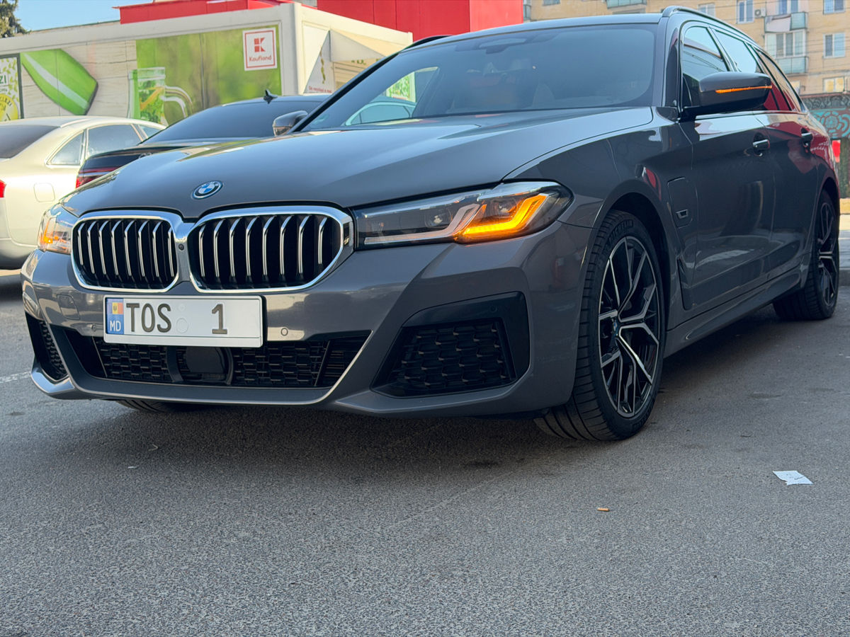 BMW 5 Series an. 2021 cu rulaj 170000 km, Plug-in Hybrid (benzină), 27500