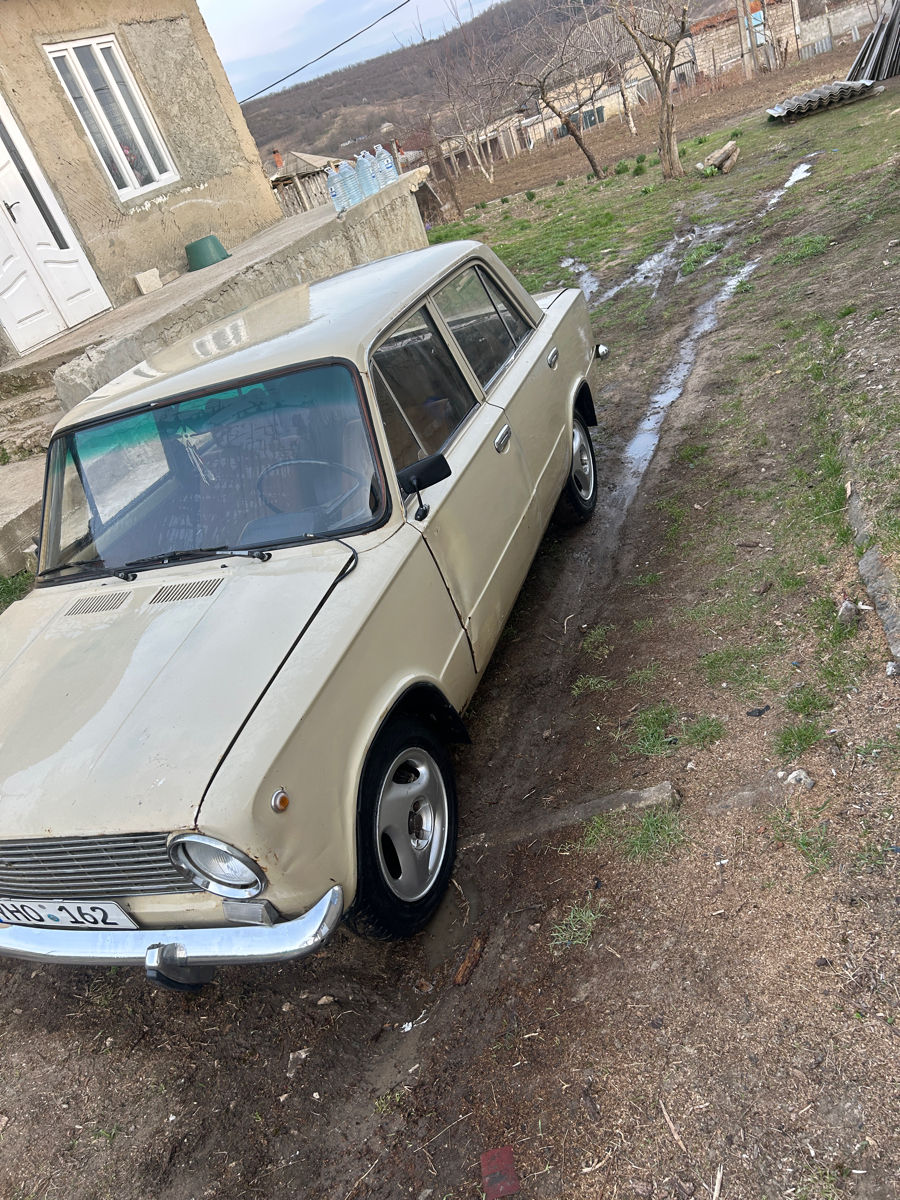 Lada / ВАЗ 2101 an. 1984 cu rulaj 53800 km, Benzină, 700