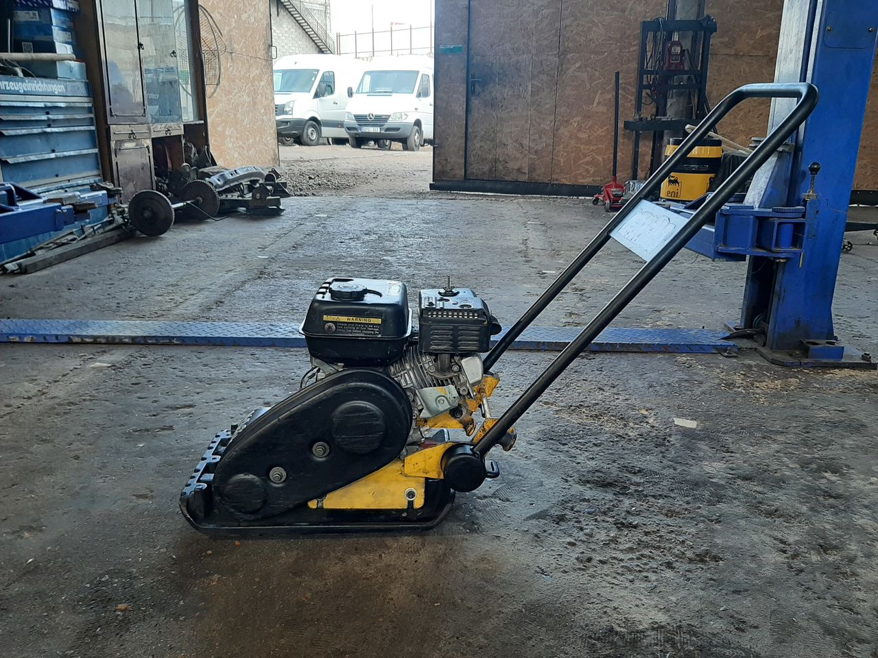 Vind vibroplita Wacker VP1135 , виброплита