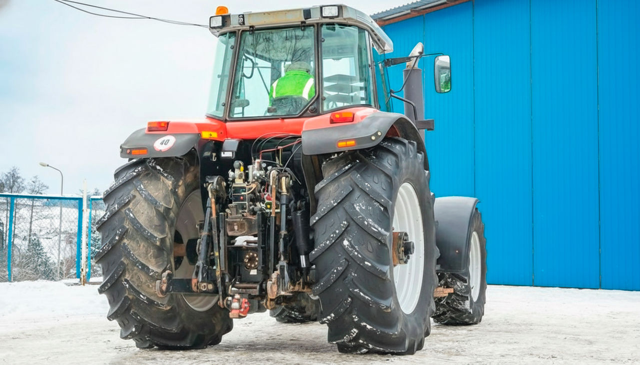Massey Ferguson 8260 xtra