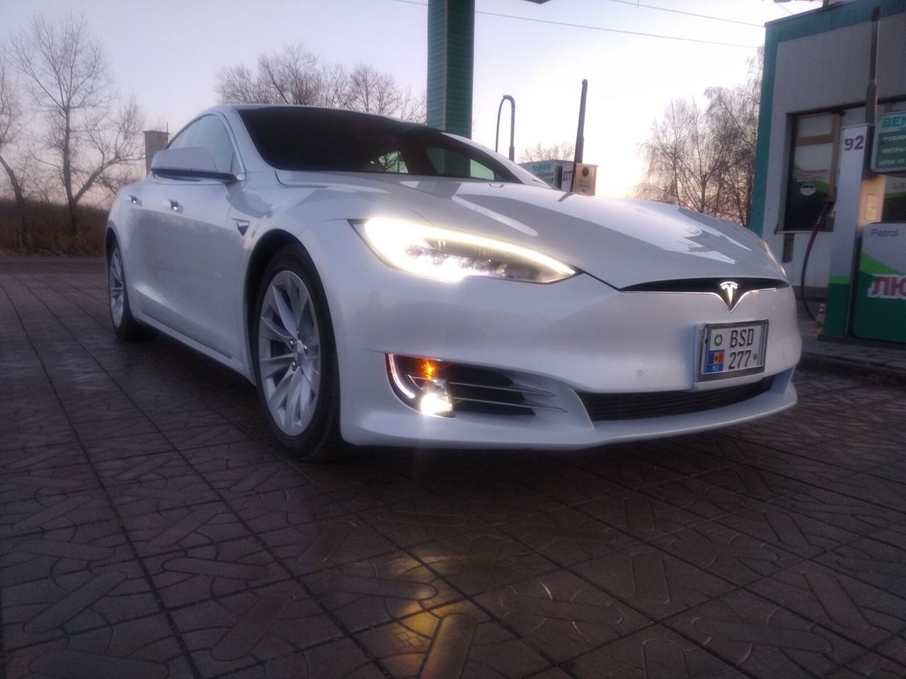 Tesla Model S