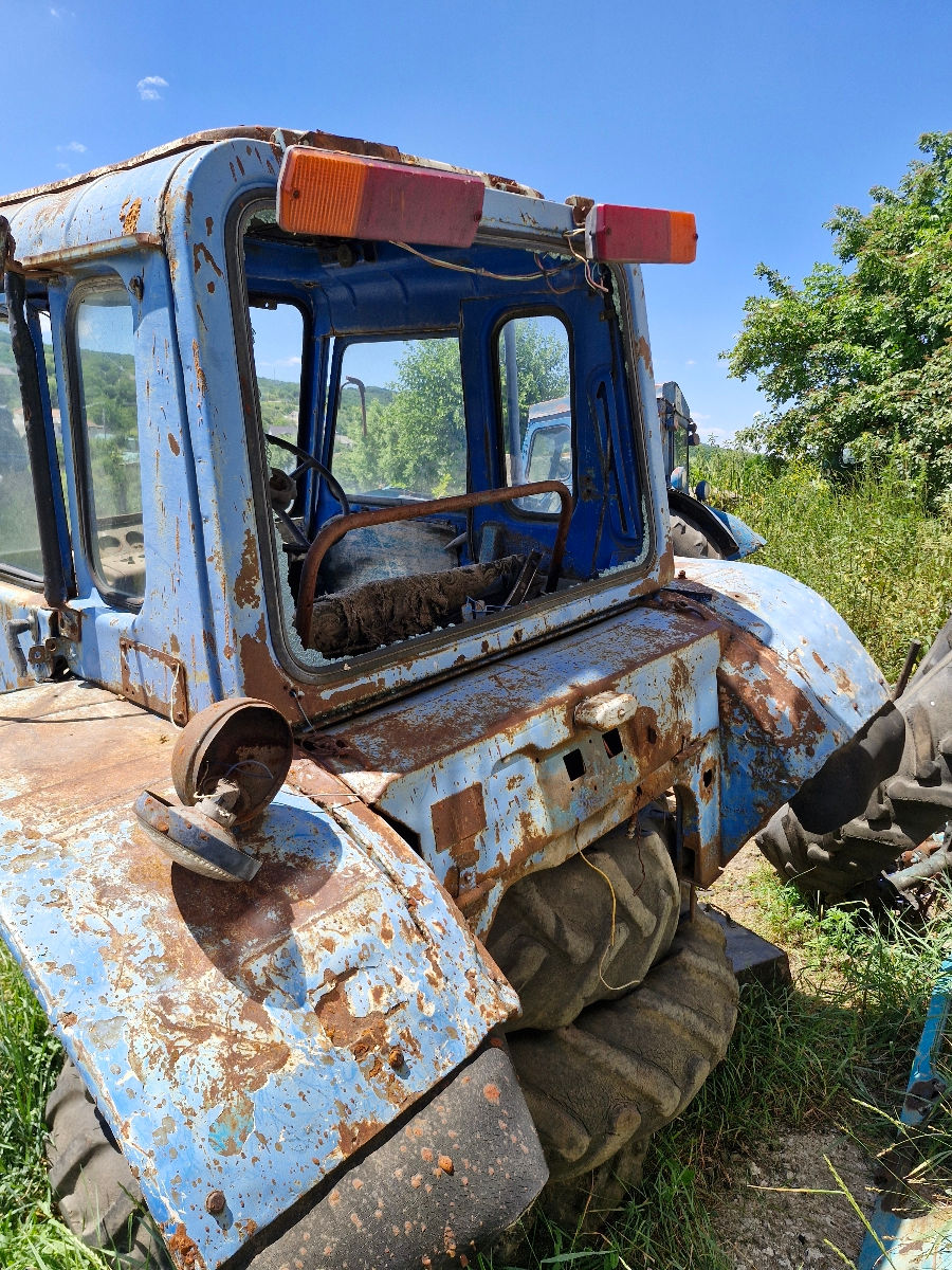 Motor mtz davlenia 4.5 galofca este nouă pusă lucrează perfect este video cum lucrează