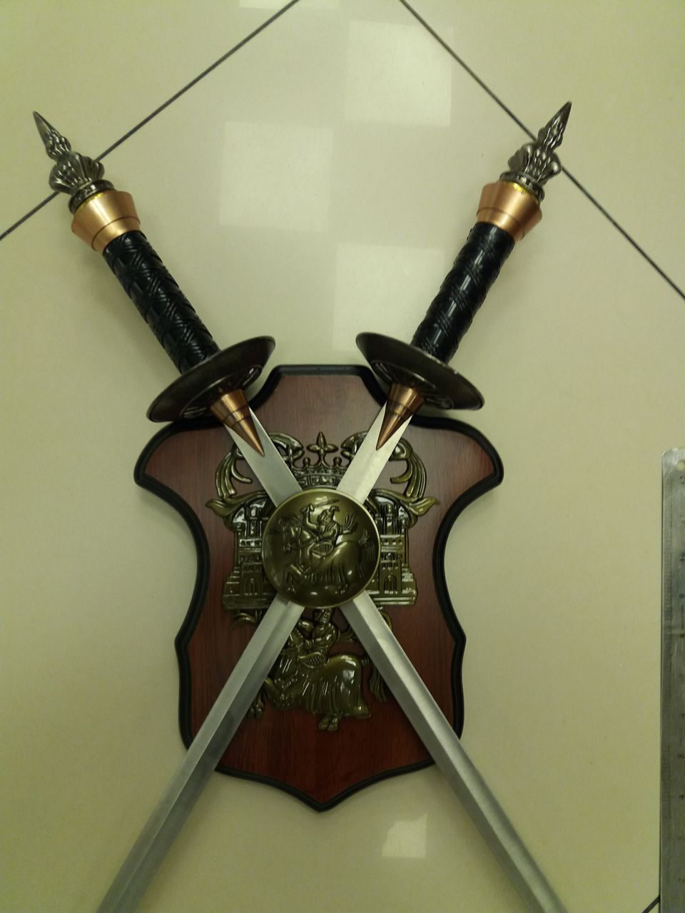 Arme decorative suport perete Декоративное оружие
