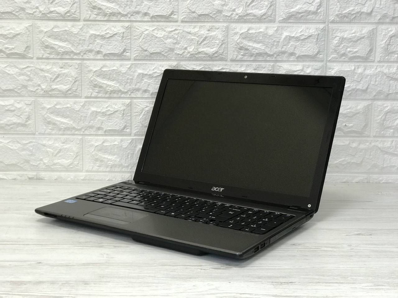 Acer Aspire 15 ! i3 2350/ 8GB RAM/ 256GB SSD