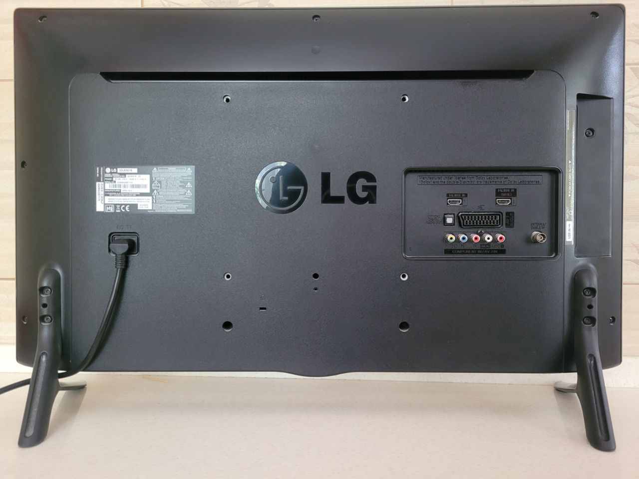 Телевизор LG 32LB561B